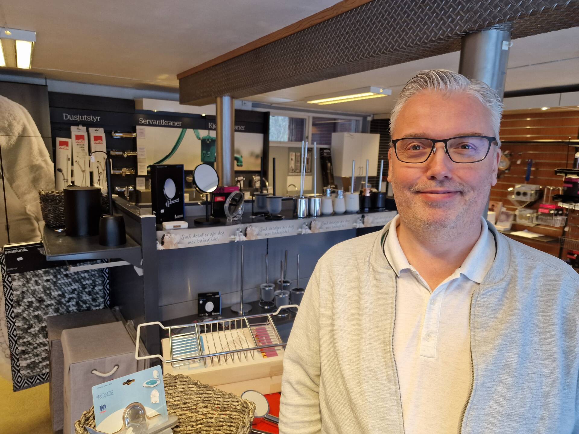 Morten (53) fører tradisjonene videre på Kirkenær: – Målet til eierne ...