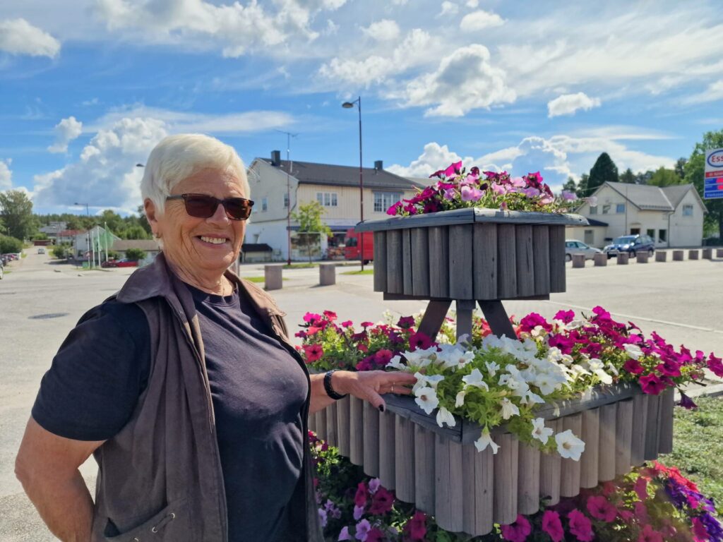 Blomsterpikene gir seg i Våler: – Vi takker for oss med å servere god ...