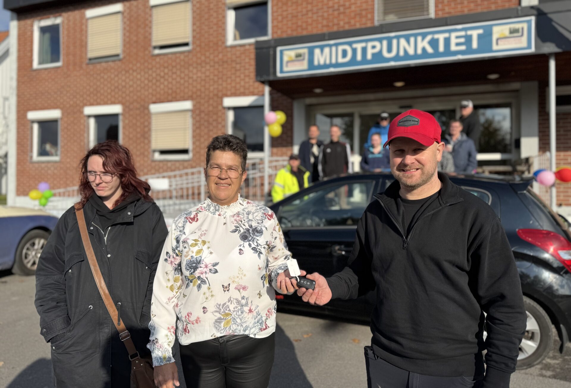 Midtpunktet Brukerstyrt Senter fikk bilgave fra Gullikstad Auto: – Til ...